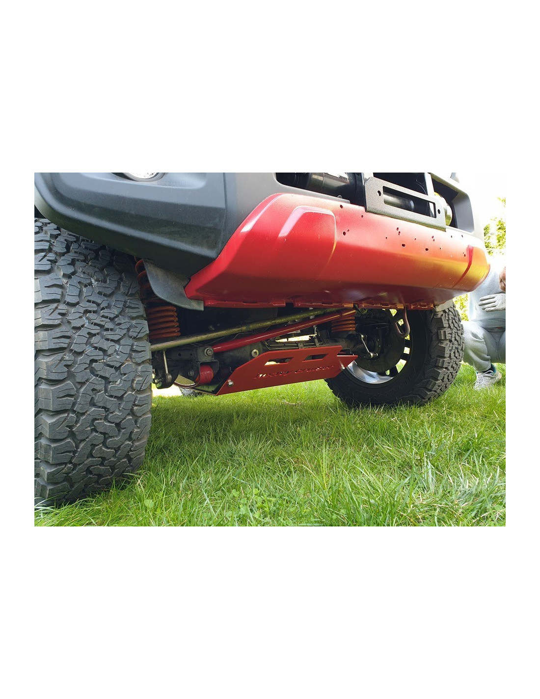 SUZUKI JIMNY 2018- CUBIERTA NEGRA DE MOTOR, VARILLAS Y PUENTE DELANTERO